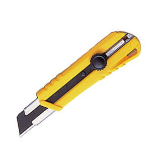 【特長】●厚物切断用。●ネジロック機構。●特大1mm厚補強金具。【仕様】■刃：特大黒（H刃）0.7mm厚■重量：145g
