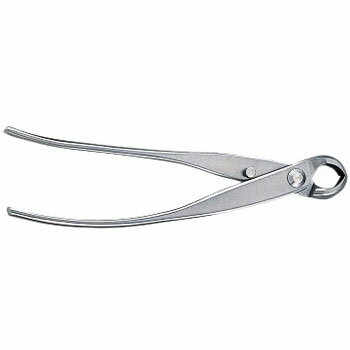 特徴幹や枝にできたコブを取り除く作業に使用します。切り口がきれいにえぐれ樹皮の再生が早くなります。5mm以下のコブに使用してください。サビに強いステンレス製です。仕様全長(mm)：180重量(g)：120