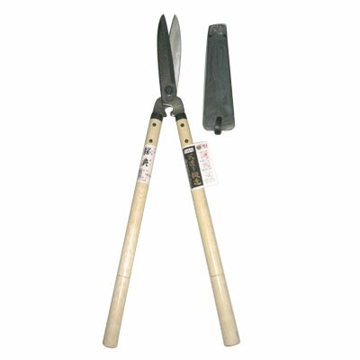 特徴火造り鍛造による鍛えられた刃物。鋼を貼り合せてあり、刃研ぎが楽にできる。仕様外形寸法：670×220×45重量：610g表面処理：ショット処理刃渡り：165mm柄の長さ：450mm全長：665mm材質鋼：SK5刃物鋼柄：樫刃：刃物用炭素...