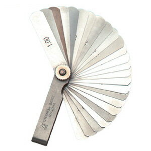 【用途】隙間に挿入して寸法を測定するゲージ【機能】用途にあわせて豊富な種類の長さとリーフをそろえたシックネスゲージです。隙間測定に大変便利です。【仕様】■リーフの枚数：25枚■厚さの許容差（mm）：0.03以上0.15以下±0.005■厚さ...