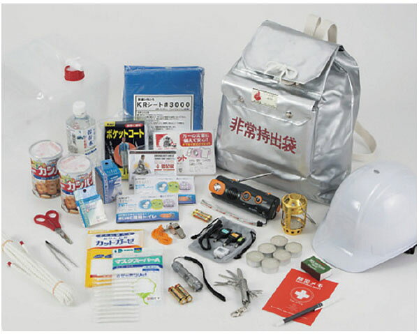仕様セット内容：非常持出袋(日本防災協会認定品)、ダイナモスイングラジオライト(単四電池2本付)、14徳ナイフ、緊急トイレバック×2、保存飲料水(500ml)、缶入カンバン(100g)×2、折りたたみポリタンク10L、防寒・保温シート、ブル...
