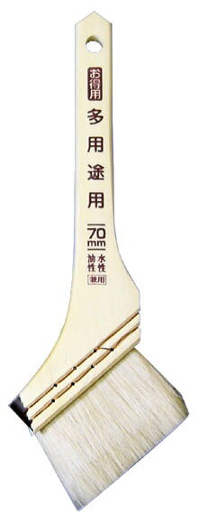 特徴水性・油性塗料兼用のハケ仕様サイズ：70mm毛丈：37mm最適な塗料：水性塗料・油性塗料材質：山羊毛・化学繊維の混毛※掲載製品は、予告なく製品の仕様・デザイン等を変更することがありますので、ご了承ください。メーカーからの取寄せ商品のため...