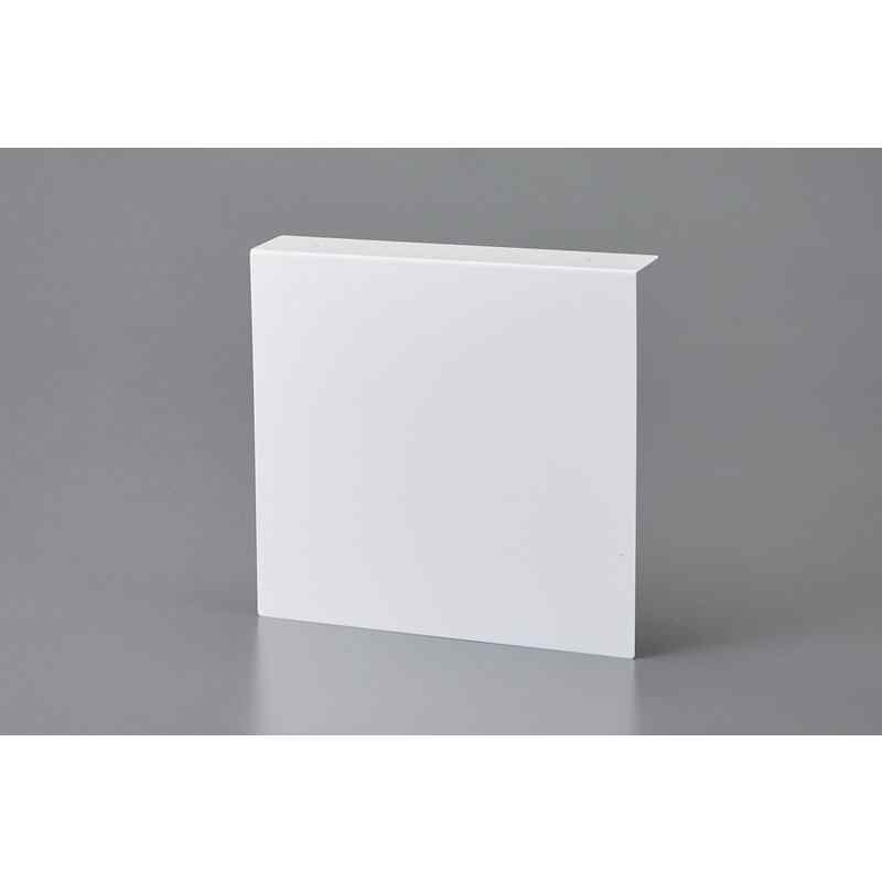 【特長】●蓄光避難誘導ステッカー標識を天井へ設置するためのベースプレートです。●壁面に取り付けができない場合に。【仕様】●取付仕様：穴2ヵ所●色：白●曲げしろ(mm)：40●標識(貼付タイプ)対応サイズ(mm)：200mm角標識用●取付方法...