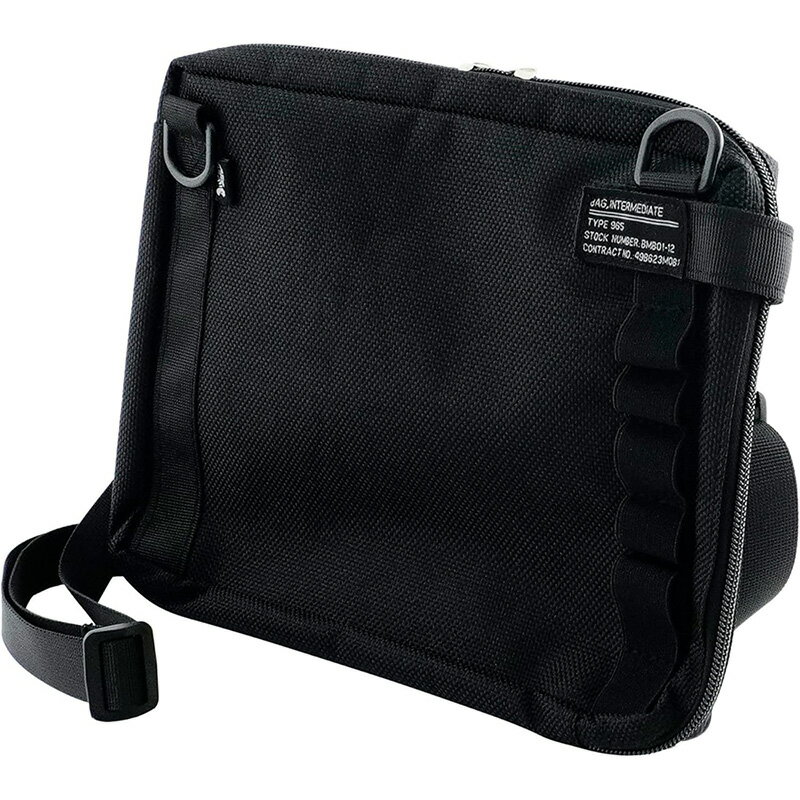 【特長】●縦向き・横向きの使い分けが可能用途や収納物に合わせて縦向き・横向きを自在に切替スタイルに合わせた快適なポジションで使用できます●側面ゴムバンド付き側面には大小のゴムバンドを縫製ペン・カラビナ・鍵などの小物を引っ掛けて整理可能必要な...