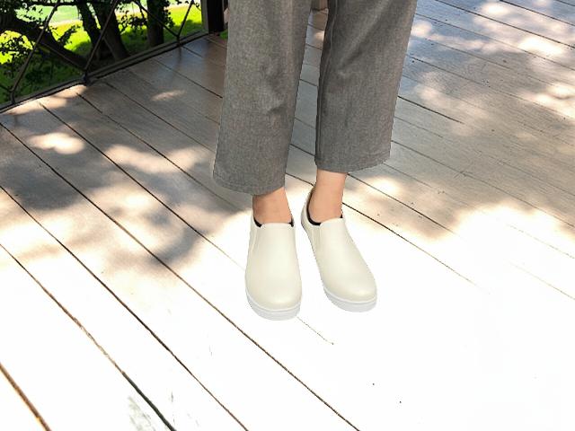 商品情報SIZEヒールの高さ 3.0cm靴幅 3E（広め）表素材 合成皮革原産国 中国プラットフォームの高さ(cm) 2.0cmヒールの形 フラットヒールつま先の形状 ラウンドクロージング レースアップ裏素材 生地・合成繊維中敷素材 生地・...