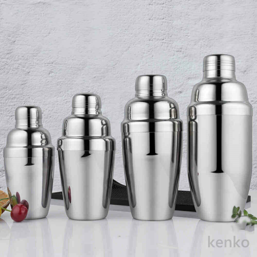 サイズ 250ml 350ml 550ml 750ml サイズについての説明 250 350 550 750 素材 ステンレス 色 シルバー 備考 ●サイズ詳細等の測り方はスタッフ間で統一、徹底はしておりますが、実寸は商品によって若干の誤差...