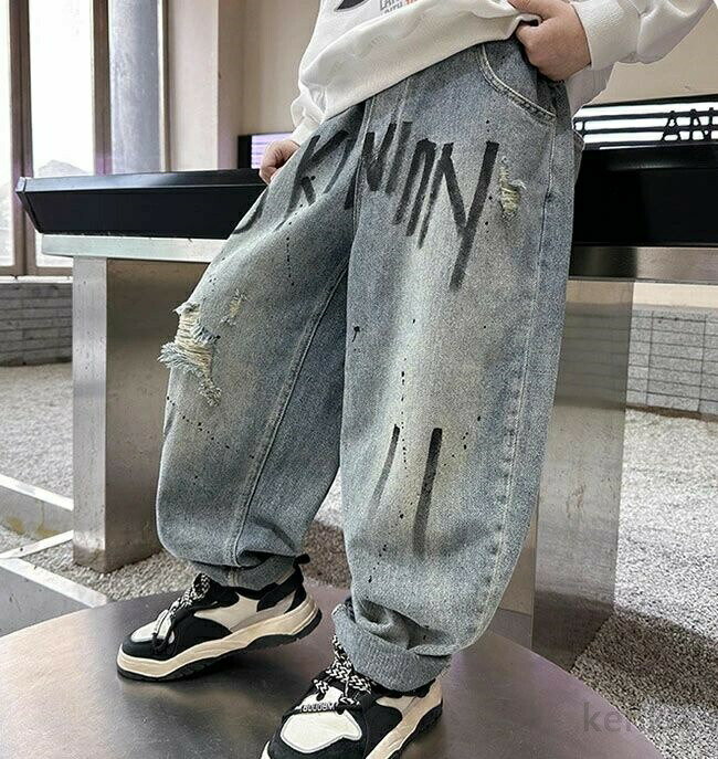 子供服 男の子 ジーンズ 春 秋 冬 新作 学生 デニムパンツ 男の子 ジーンズ デニム 学生 キッズ用 男の子 ロングパンツ こども服 ダメージジーンズ ストリート 韓国 子供服 ボトムス 演出 レジャー 散歩発表会 入学式 卒業式 旅行...