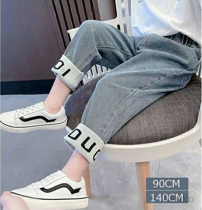 商品情報素材/材質デニム注意※ モニターの発色の具合により実際の商品と色が異なる場合がございます。※取り扱いサイズが変更になる場合がございます。ご了承下さい。※実寸は商品によって若干の誤差(2cm〜4cm )がある場合がございますので、予め...