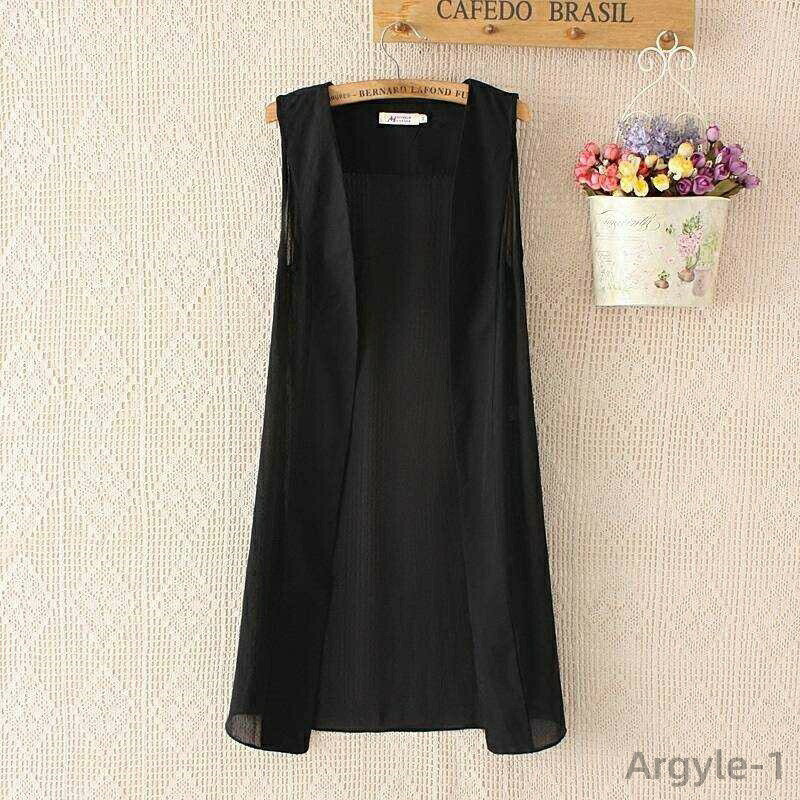 【商品情報】☆カジュアル、フォーマルどんなコーデにもマッチする、おしゃれなジレベストです。☆ジーンズにTシャツなどのカジュアルスタイルのトップスとして合わせても、パンツスタイルのジャケットのインナーとしてスーツスタイルにしてもスタイリッシュ...