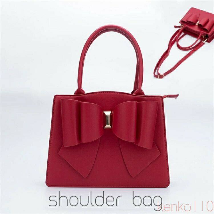 ショルダーバッグが新登場！！ ●素材：PU ●COLOR：レッド ※素材感や色合いの表現には個人差があります。また画像は撮影状況やPC環境によりイメージや色合いが若干異なる場合がございますが予めご了承願います。 ショルダーバッグ レディース...