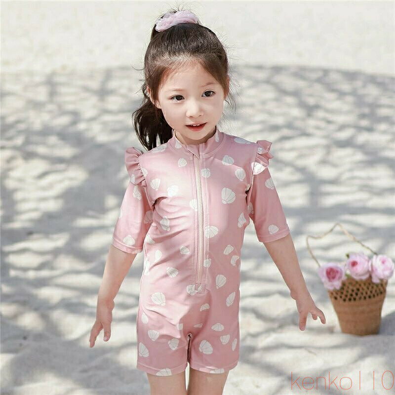 【商品説明】 【特徴】 ●透け感:なし ●伸縮性:有り ●パンツには腰回りにギャザースカートついていて、女の子らしい雰囲気に ●キッズらしい元気でキュートなデザイン、伸縮性があり、とても着心地がよい ●水中や陸上での体温低下をさせないように...