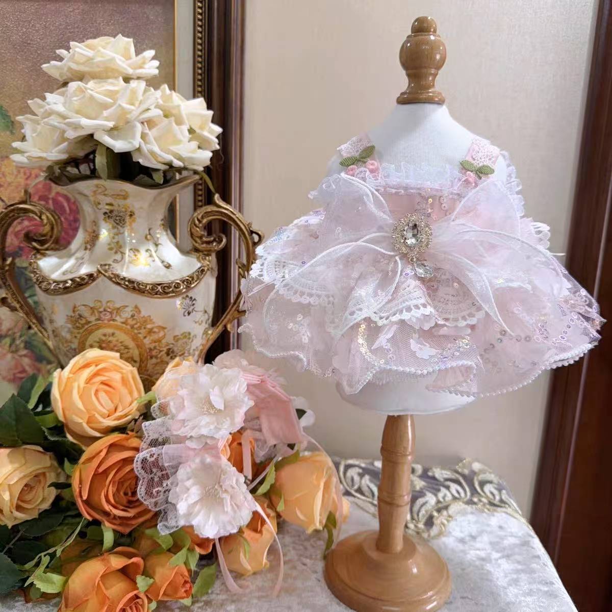 手作りのため、材料不足による発送遅れの状況が発生する可能性がございます。ご理解いただけますようお願い申し上げます。 製品仕様: ◆素材: ポリエステル ◆本製品は服セットのみ、ぬいぐるみ本体は含まれていませんのでご了承ください。 20cm ...