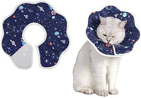 【エリザベスカラー 軽量 通気性 ケガ 介護 傷舐め防止 引っ掻き防止 猫用 小型犬用 軽量 ソフト 術後ケア 手洗い洗濯 柔らかい 可愛い (M, 宇宙)｜ペットの傷を守る軽量ソフトエリザベスカラー。快適で安心な術後ケアに最適 エリザベス...