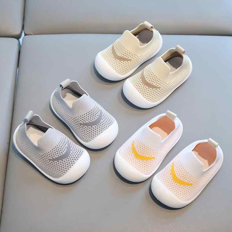 ベビーシューズ 男女兼用 メッシュ 刺繍 通気性 柔らかい靴底 滑り止め 春夏 秋 12-36ヶ月 灰色 ホワイト ベージュ カジュアル 低帮・カラー: グレー、ホワイト、カーキ・サイズ: 11.5cm、12.5cm、13.5cm、14.5...
