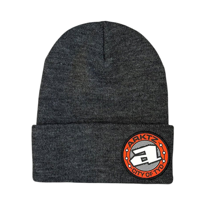 willowlurksデザインの「TRAIN LINE LOGO PATCH BEANIE」です。 ロゴパッチが付いた折り返しビーニーです。 素材 : ACRYLIC 100% COLOR : DARK GREY SIZE : FREE 注...