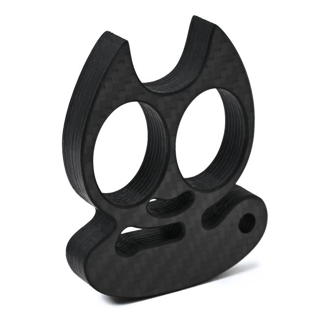 カーボンファイバーグラスを使用しているので、大変丈夫な商品です。 カラーはブラックです。 お洒落でかわいいデザインです。 こちらの商品は、ケースに入っています。 ※ 商品によってはサイズ・重量・塗装具合に多少違いがある場合があります。 ※ ...