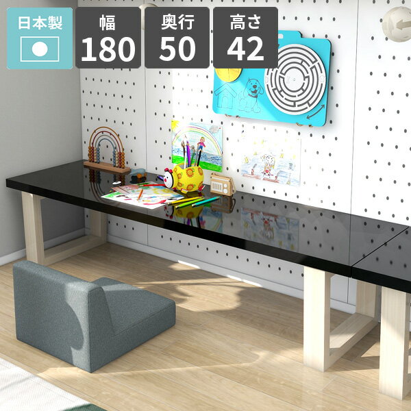 arne table 1805042 blackサイズサイズ：約幅1800 奥行き500 高さ420 mm板厚：40 mm材質メラミン樹脂化粧合板カラーブラック※モニターなどの閲覧環境によって、実際の色と異なって見える場合がございます。仕様...