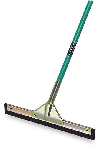 材　質 【頭】スチールにクロメートメッキ 【柄】スチールパイプにポリエチレン接着皮膜 【先ゴム】クロロプレンゴム 全　長（約） 1385mm ゴム幅（約） 480mm 床に溜まった水や掃除した後の洗浄水などを素早く集めてかき取ります。 【2...