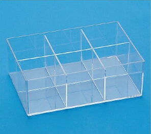 サイズ 240×161×85Hmm 材　質 スチロール 容　量 2.7L バラエティーに富んだ種類をご用意しています。 一体成形にて生産された商品なので肉厚で丈夫。 透明度の高い仕上がり。 フギィアやピンバッチ、ベースボールのコレクション収...