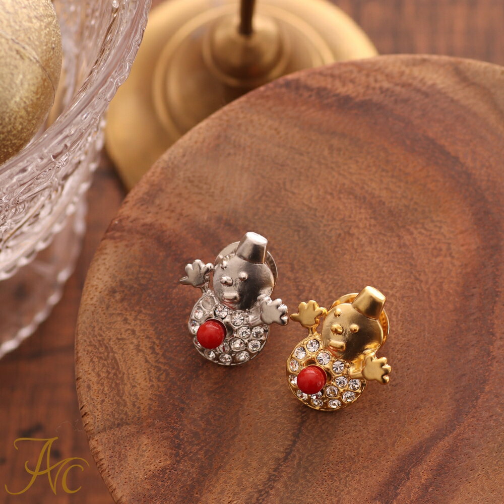 DETAIL 珊瑚の種類 地中海産赤珊瑚 脇石 ジルコニア×14石 地金 金色＆銀色メッキ 珊瑚の大きさ 4.0mm 全体の大きさ 縦約22mm×横約18mm カラーグレード 4 重さ 4.4g 商品説明 地中海産赤珊瑚付き雪だるまのタイタ...