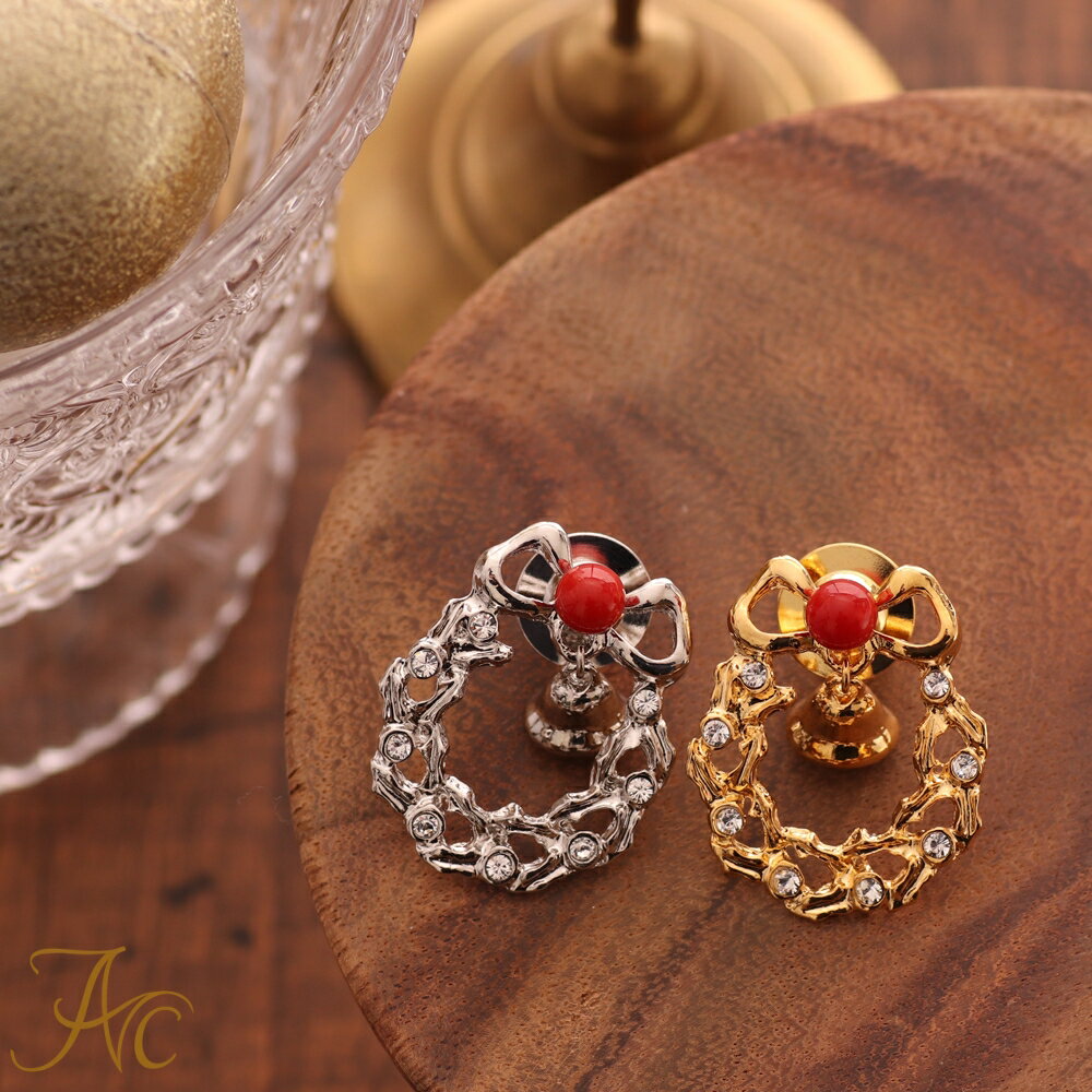 DETAIL 珊瑚の種類 地中海産赤珊瑚 脇石 ジルコニア×8石 金具 金色＆銀色メッキ 珊瑚の大きさ 直径5mm 全体の大きさ 縦約26mm×横約21mm 重さ 4.6g カラーグレード 4.5 商品説明 地中海産赤珊瑚付きクリスマスリー...