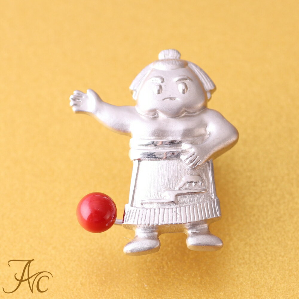 DETAIL 珊瑚の種類 地中海産赤珊瑚 珊瑚の大きさ 直径約5mm 全体の大きさ 縦約27mm横約22mm厚さ約5mm 金具 シルバー 重量 6.6g 商品説明 地中海産赤珊瑚のお相撲さんのタックピンお相撲さんの横には珊瑚を置いた可愛らし...