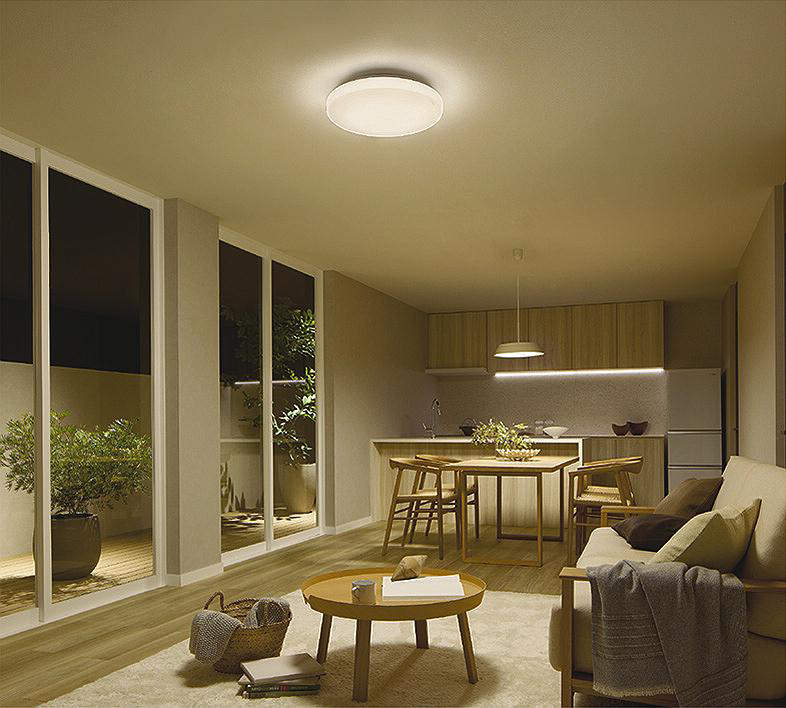 メーカー希望小売価格はメーカーカタログに基づいて掲載しています