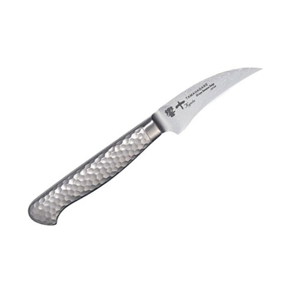 63層ダマスカス鋼の刃に、ステンレスモナカハンドルを備えたシリーズです。果物や野菜の皮むき。■商品説明63層ダマスカス鋼の刃に、ステンレスモナカハンドルを備えたシリーズです。果物や野菜の皮むき。何層にも重ね鍛造することによって、切れ味もよく...