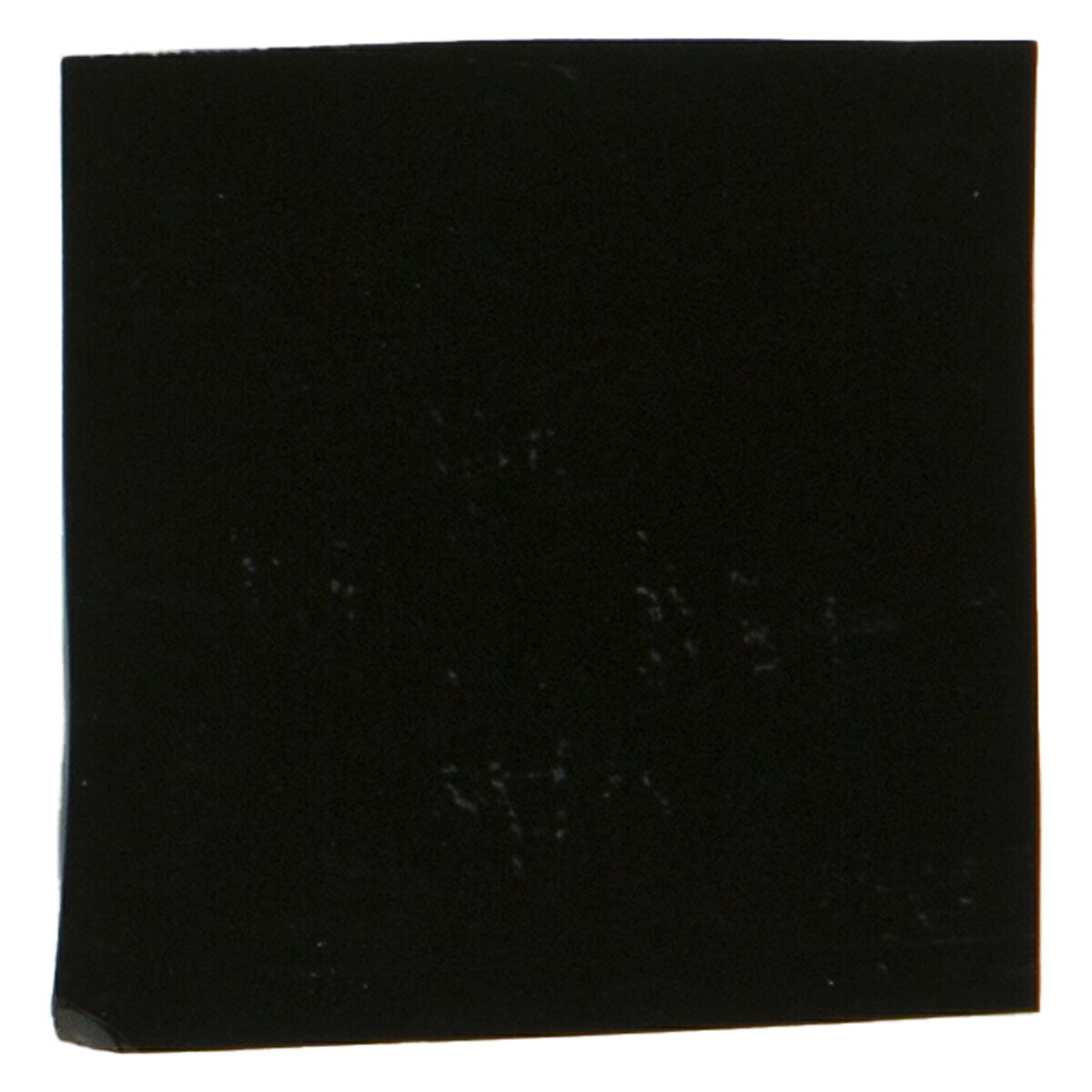 板厚：約3mm サイズ：約50×50mm(正方形ではありません) 本場イタリア産ベネチアンガラスを5cm角の大きさに1枚1枚手作業でカットした板ガラスです。 ※ガラスを切る際は、細かな作業に適した手にフィットする手袋で保護して下さい。軍手の...