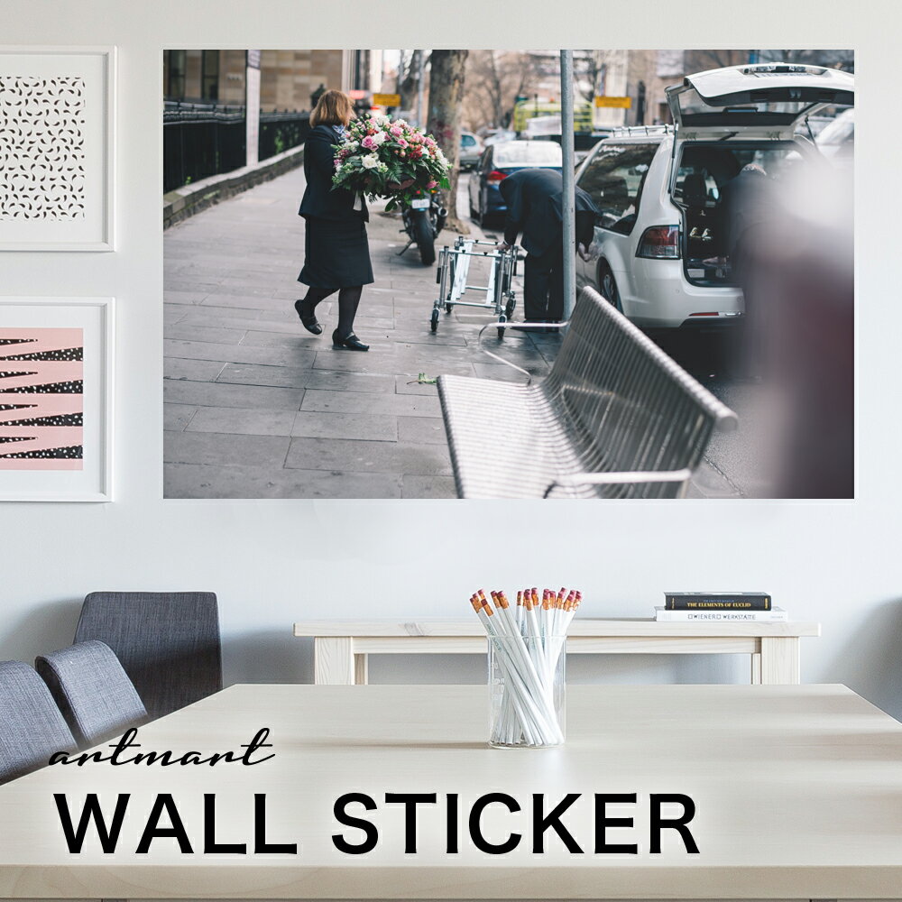 アートパネルやアートボードでおしゃれな部屋に！壁掛けファブリックパネル artmart ウォールステッカーの注意点 • 凹凸やザラザラ感のある壁紙に対して接着力が低くなります。 • 和紙壁紙などデリケートな壁紙には貼...