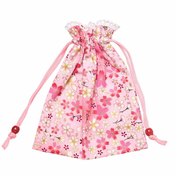 桜をテーマにした和風デザインの巾着です。桜柄の和柄生地を使用し、携帯電話やコスメなどの小物が入る使いやすいサイズ感に仕上げています。ループエンド(紐先)には高級感のある木製風の玉を採用し、開け口にはスカラップ型のレースコードをあしらうことで...