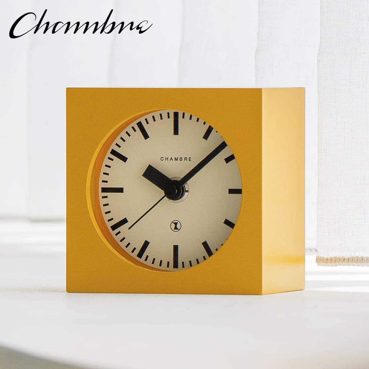 つみきをイメージしたカラフルな置き時計。 スイープ運針の電波時計です。気になる稼働音がなく、寝室などでも安心してご使用いただけます。 【カラーバリエーション】 商品名 BLOCK DESK CLOCK（ブロックデスククロック） カラー MU...