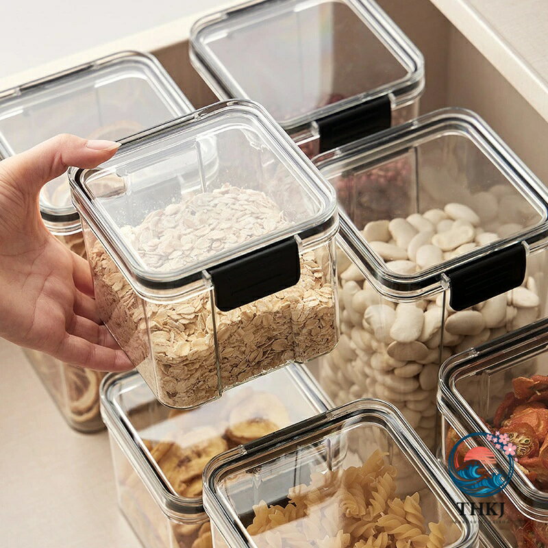 この商品について ★耐久性のあるプラスチック材料：耐久性のあるプラスチック材料で作られた、あなたのパントリーを整理するために私達の気密の食品保存容器は偉大なヘルパーになります ★気密蓋デザイン：気密設計で、気密性の食品保存容器は、あなたの食...
