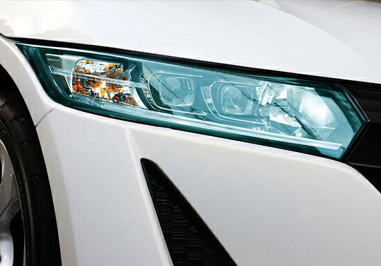 【適合車両】・車名：HONDA S660・型式：JW5【商品情報】・分類：レンズカバー・メーカー：TAKE OFF・品名：ヘッドライトカバー 左右セット・カラー：アクアブルー・品番：HLC0092※付属の強力透明両面テープを使い、ヘッドライ...