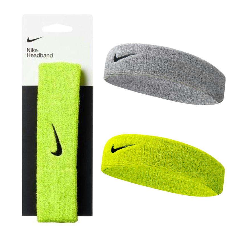 Nikeの人気シリーズ「スウッシュヘッドバンド（BN2091）」は、スポーツから日常使いまで幅広く活躍するシンプルで機能的なアイテムです。フロントに配置されたスウッシュロゴがスタイリッシュな印象を演出します。 吸汗速乾素材を採用しており、運...
