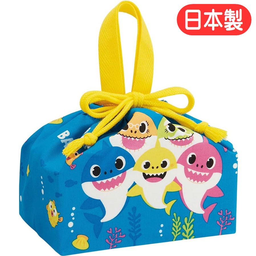かわいいキャラクターのランチ巾着（お弁当袋） お弁当箱やカトラリーセットをすっきり収納できる、使いやすい巾着タイプ。 毎日の通園・通学はもちろん、遠足やピクニックにもぴったりです。 ランチ巾着としてはもちろん、小物入れや小分け袋として使用す...