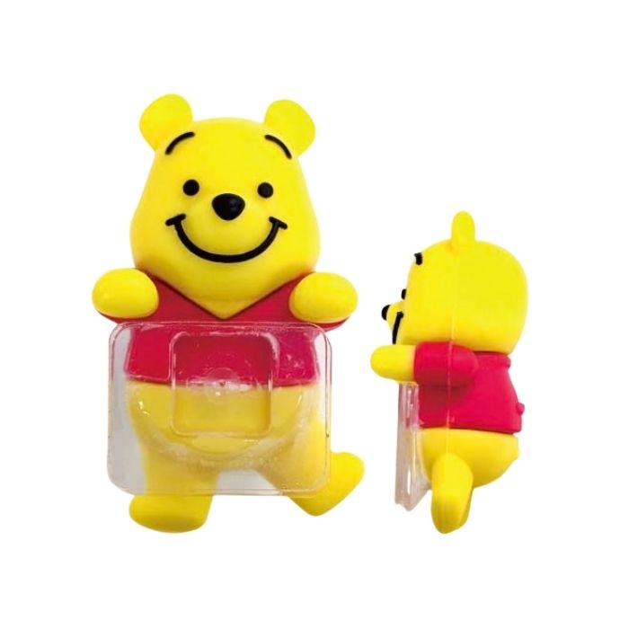 【商品説明】 スマートフォンやPC，タブレットなどのモバイル機器に可愛くひょっこりできるフィギュアです。 素材PVC、PC、アクリル 関連キーワード： ディズニー プーさん スマホデコ かわいい スマホマスコット PCマスコット 貼り付けマ...