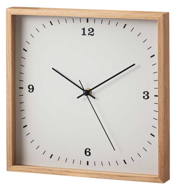 DETAIL ウォールクロック / スクエア 【 ナチュラル 】 暮らしになじむ、素材の個性と調和 それぞれの素材が持つ美しさを活かしたウォールクロック。 やさしい風合いのラタン調デザイン、親しみある天然木フレーム、洗練されたメタルの3アイ...