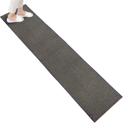 サイズ:約45cmx250cm(マットの高さ 約6mm) 品質:ポリエステル100% 裏面:滑り止め加工 生産国:日本 重量:1480グラム