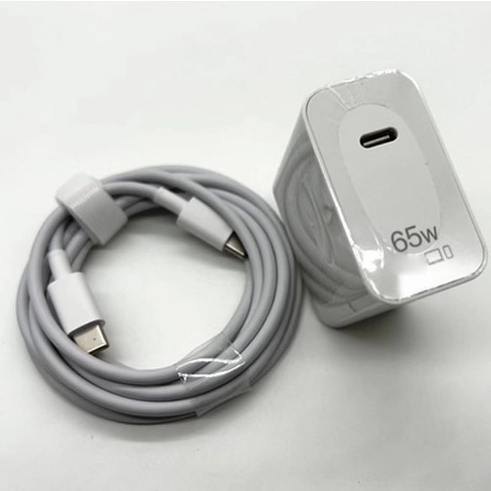 対応型番:HW-200325CP1 65W 20V 3.25A TYPE-C 対応機種:For Huawei MateBook 13 14 修理交換用電源の充電器 出力電圧:20V 3.25A 。パワー:65W 入力:100-240V 50...