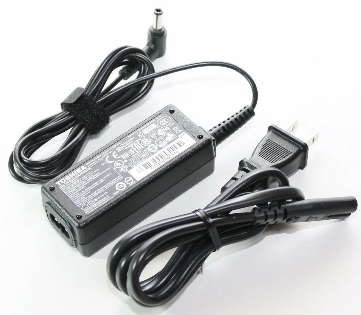 商品詳細 メーカーTOSHIBA 付属品新品PSE規格電源コード 型番G71C000GZ210 出力19V 2.37A 45W 保証ご買い上げ後1ヶ月間品質保証致します。 説明東芝 品です。（簡易パッケージ）商品詳細 メーカー TOSHIB...