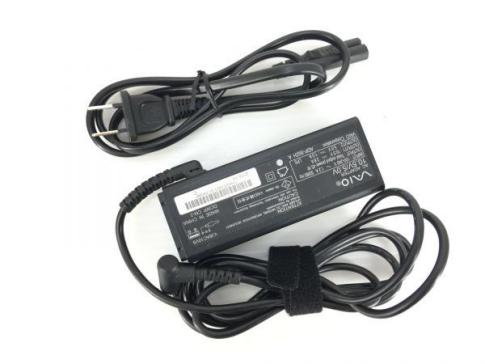商品詳細 メーカーSONY 型番ADP-50ZH A 出力10.5V 3.8A 付属品PSE電源ケーブル 保証ご買い上げ後1ヶ月間品質保証致します。 説明SONY 品です。（ 品です。） ※写真はイメージです。対応モデル(一部）：VAIO ...