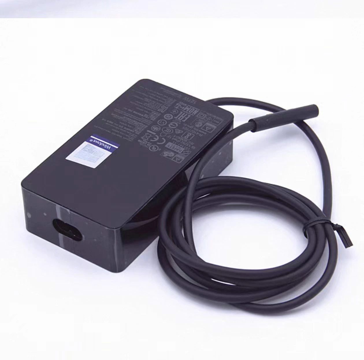 型番(指定不可) 1392 入力 電圧100V-240V、50/60Hz 出力 15V8A 127W 対応機種 SURFACE BOOK 3 SURFACE BOOK 2 SURFACE BOOK SURFACE LAPTOP 3 SURF...