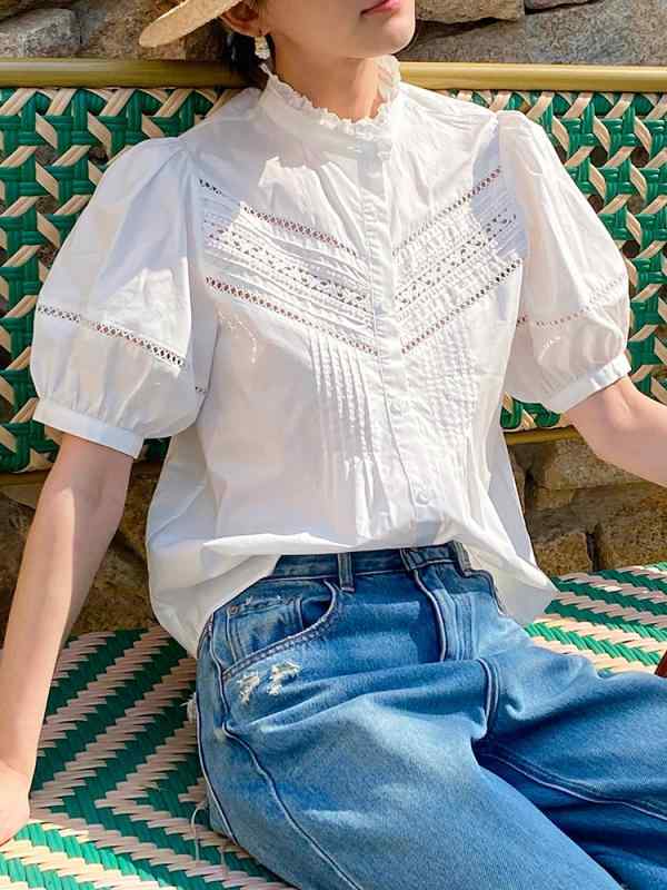 ・カテゴリ: シャツ・スタイル: 法式風・主な素材: 綿100%・柄: 格子・袖丈: 短袖・袖型: 泡泡袖・フィット: ゆったり・衣丈: 普通・ネックライン: 花辺・流行要素: 木耳辺・カラー展開: 米白・サイズ展開: S,M,L