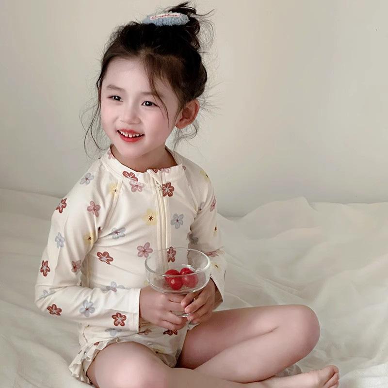 水着 キッズ 女の子 長袖 ワンピース 紫外線対策 スイムウェア オールシーズン プリンセス風 かわいい スイムドレス ビーチウェア・対象年齢: 子供・性別: 女・柄: 韓国風、無地、花柄・素材: ポリエステル、ポリウレタン・組成: ポリエ...