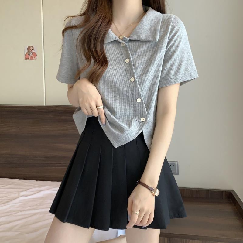 ・カテゴリ: Tシャツ・スタイル: 都市風・主な素材: ポリエステル100%・ネックライン: POLO領・袖丈: 短袖・フィット: スリム・カラー展開: グレー、ブラック・サイズ展開: S、M、L、XL、2XL