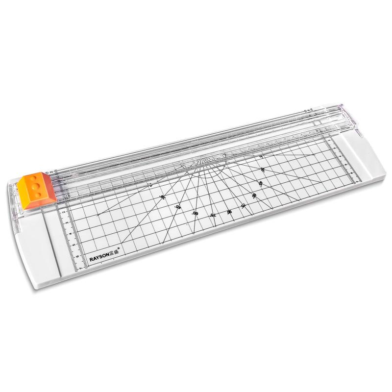 RAYSOONER ペーパーカッター A4サイズ 紙名刺写真をカッター【素材】ABS＋スチール（ブレード）【機能】A4、A5、B5、文庫本などの用紙のカットに最適です。格子角度ガイドラインより、裁断角度45、60、75、90、カットも対応し...