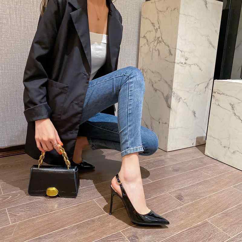 ・カテゴリ: 高跟鞋・スタイル: ファッション・対象性別: 女性・素材: 人造PU・パターン: 単色・カラー展開: ブラック【7cm】亮皮面,裸色【7cm】亮皮面,ブラック【9cm】亮皮面,裸色【9cm】亮皮面・サイズ展開: 34,35,3...