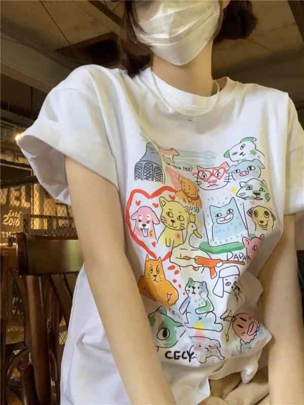 ・カテゴリ: Tシャツ・スタイル: カジュアル、ストリート・主な素材: 綿95%以上・柄: アニメキャラクター、プリント・ネックライン: クルーネック・袖丈: 半袖・袖型: レギュラースリーブ・シルエット: ルーズフィット・着丈: ミディア...