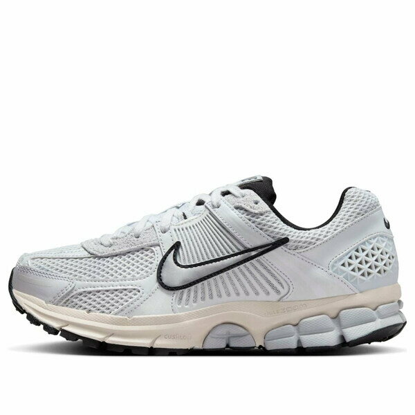 ■ブランド Nike(ナイキ)■商品名 (WMNS) Nike Air Zoom Vomero 5 'Platinum Light Orewood Brown' FN6742-002■色 Pure Platinum/Chrome/Light...